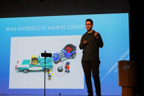 Teilchenzoo: Bischöfliches Abtei - Gymnasium in Duisburg Hamborn